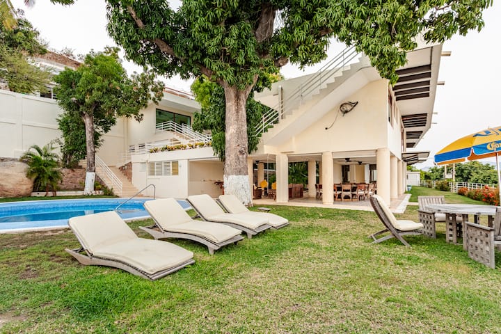 Villa Privada, 6 Recamaras, 2 Albercas Con Vistas - Acapulco