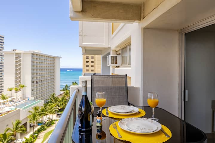 Cute Studio With Free Parking 2 Blocks To Beach - Kailua, HI