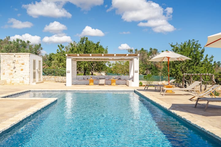 Villa Dominique: Relax&piscina A Pochi Km Dal Mare - Carovigno