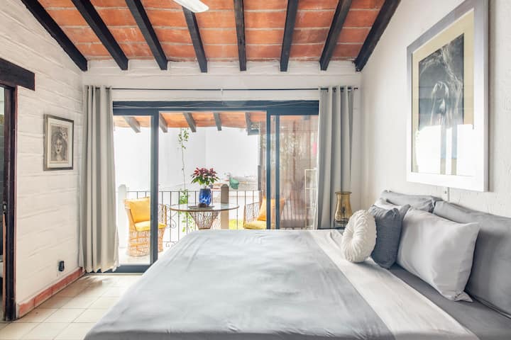 Rustic Br/downtown Pv-unique Vallarta Experience - Puerto Vallarta