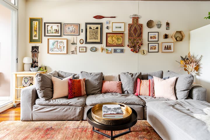 Eclectic And Cozy Space In Historic Woolstore. - Brisbane