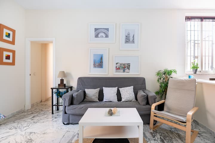 Magdalena Star - Seville