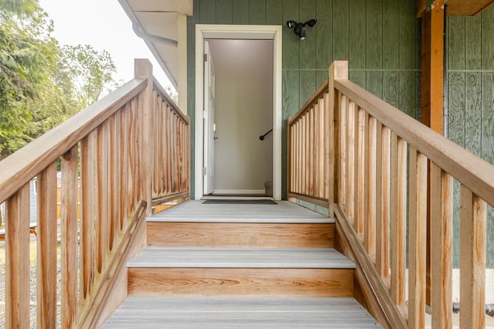 Studio Loft Suite • 1-mile To Tillamook Creamery - Tillamook