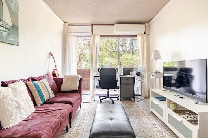 Macquarie Treetops Sydney 2br Apt With Parking - Hornsby