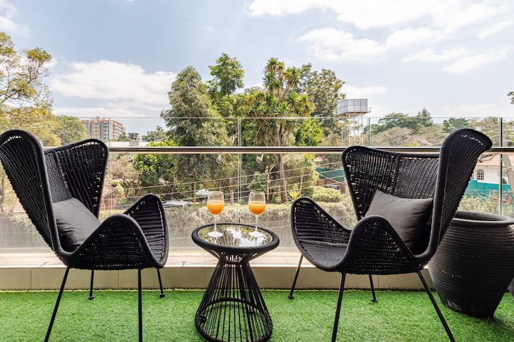 A Sophisticated Space To Unwind And Relax. - Nairobi