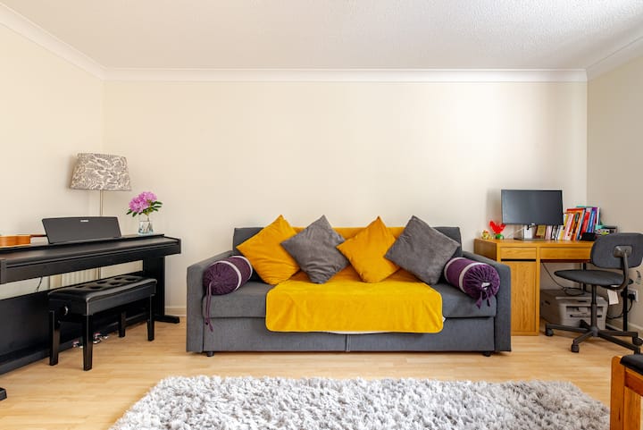 2 Bath, 1 Free Parking, 2 Dbl Beds + Dbl Sofabed - Edinburgh