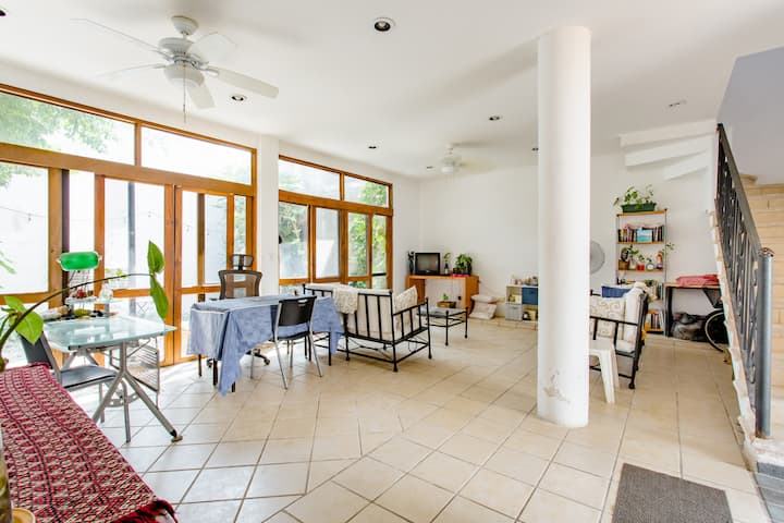 Céntrica Y Cómoda Habitación Para Jóvenes Viajeros - Playa del Carmen