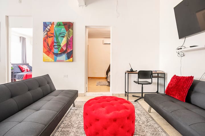The Red-black Cozy 2 Room Apartment In Ground Floor With Parking - Puerto Rico