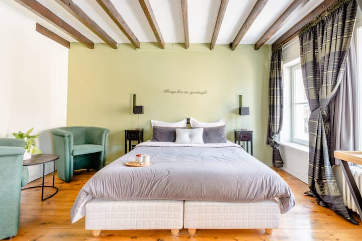 "Room With A View"  In Zalige Buurt In Brugge - Bruges