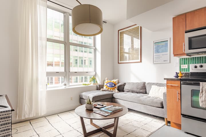 Historic Downtown 1br | Steps To Bayside & Transit - Miami