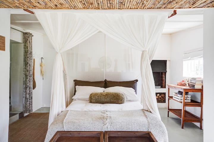 Rustic Cottage,  Mountain View, S/catering - Swellendam