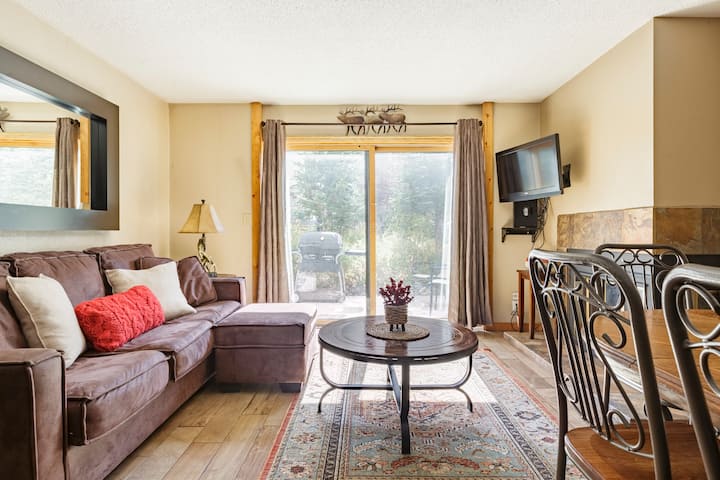 Ski Condo, 1 Free Bus Stop Away From Gondola - Breckenridge, CO