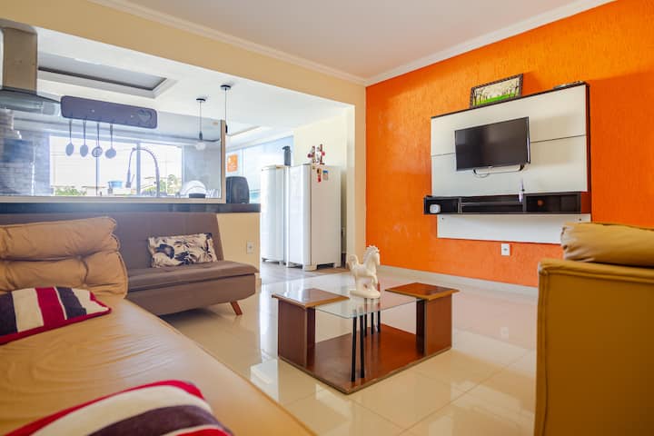 Casa Agradável Com Estacionamento Incluído. - Cabo Frio