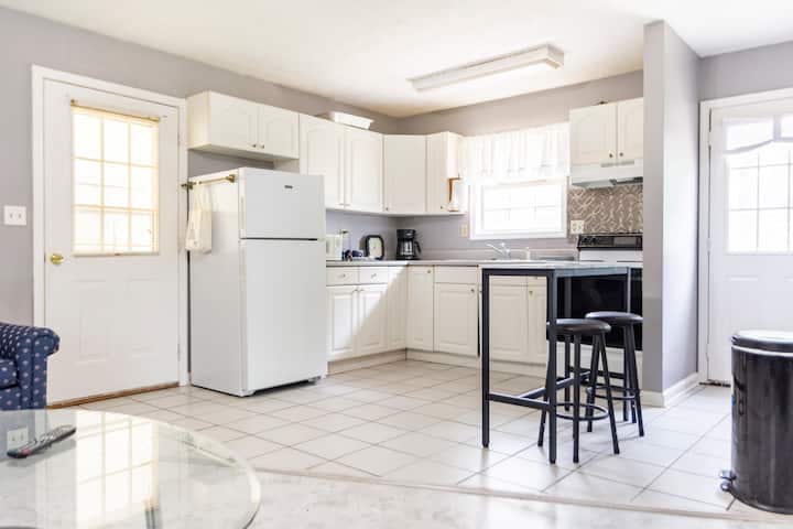 Kamau Farms Cottages: 1-bedroom Vacation Home - Dahlonega, GA