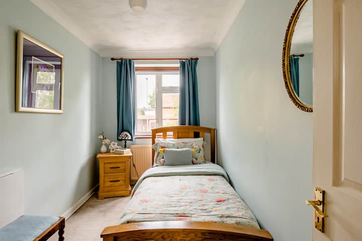 Caring Home: Single 2 - Cambridge