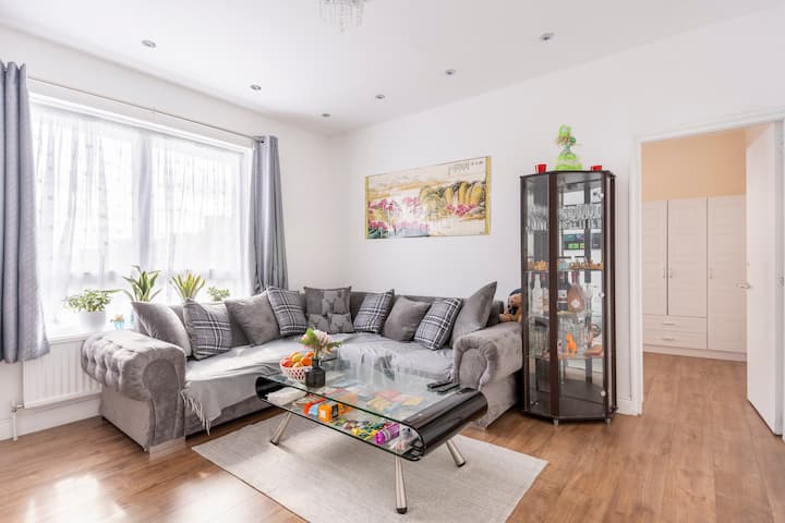 Fresh Apartment & Parking - Waterloo Station - London