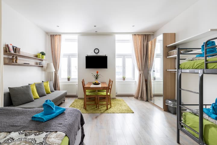 Next To Palace Schönbrunn, Apt. 8 - Vienna