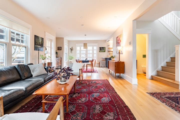 Stylish Newly Renovated Shared Home - Vancouver