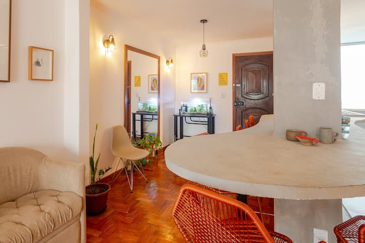 Quarto Em Ap Pertinho Da Barra Com Ar Condicionado - Barra, Brazil