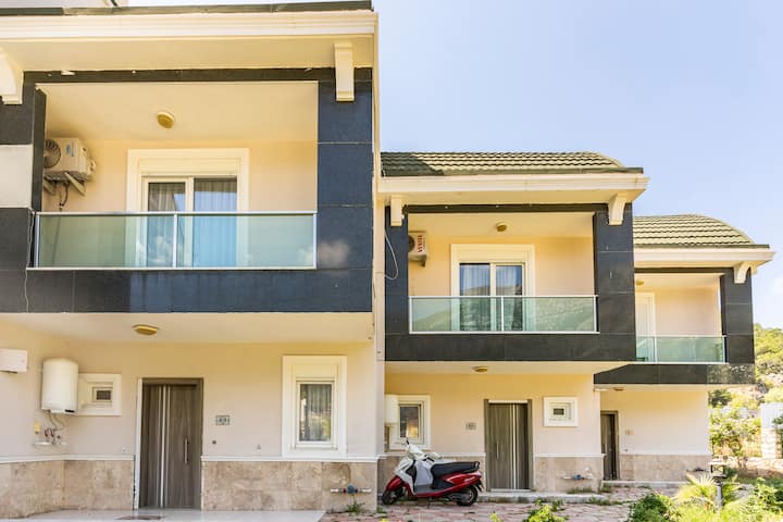 Havuz, şöMine, Mutfak, Ve Denize Sıfır Konumda J3 - Kumluca