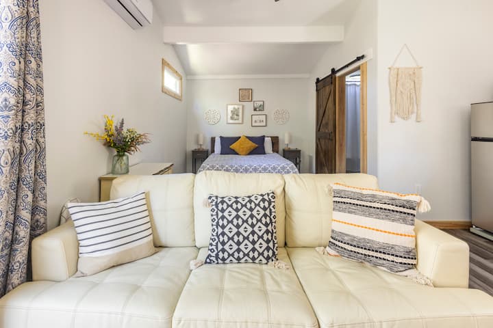 Cedar Shack - Cozy Getaway Minutes From Wimberley - Wimberley, TX