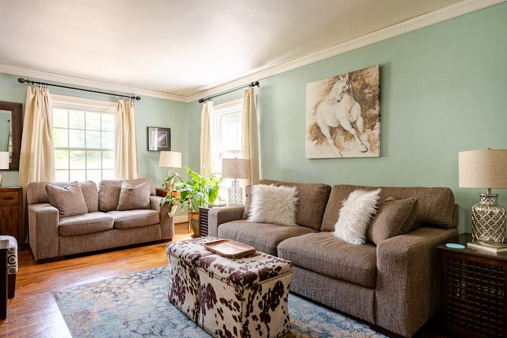 Crescent Hill Near Downtown - Louisville, KY