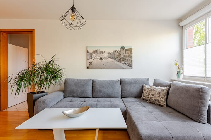 Apartment Im Zentrum  Mit  Tiefgaragen-stellplatz - Leipzig