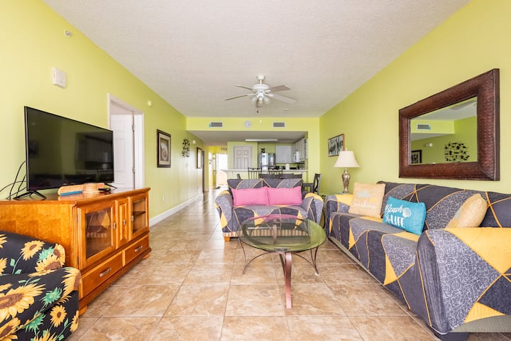 Front Beach View Located On The 7th Flr 3br 2ba - Panama City Beach, FL