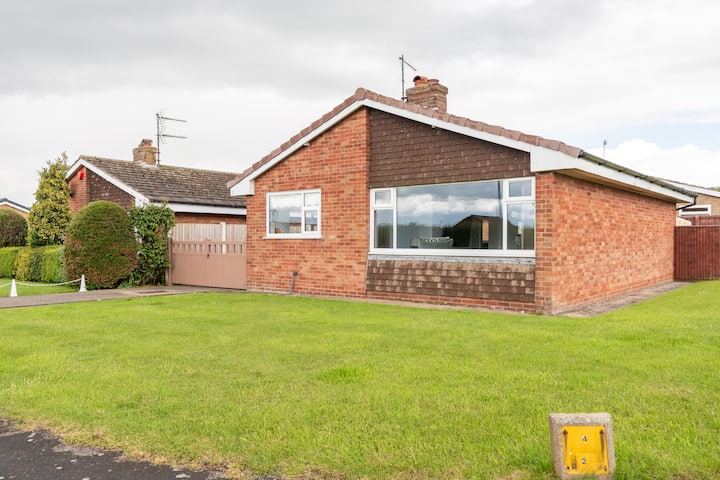 Modern Quiet Detached Bungalow - Filey