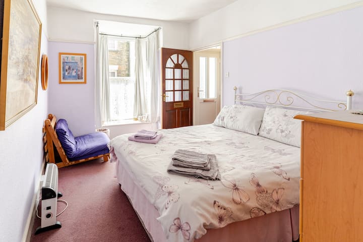 Double Bedroom Close To The Harbour - Padstow