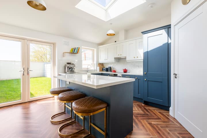 King Bedroom With Ensuite And Small Double Room - Kildare