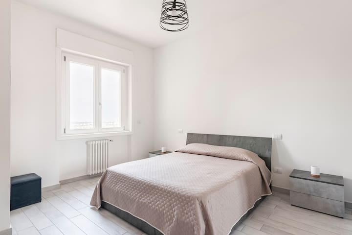 Stanza Nel Centro Di Sassari Con Vista Mare - Sassari