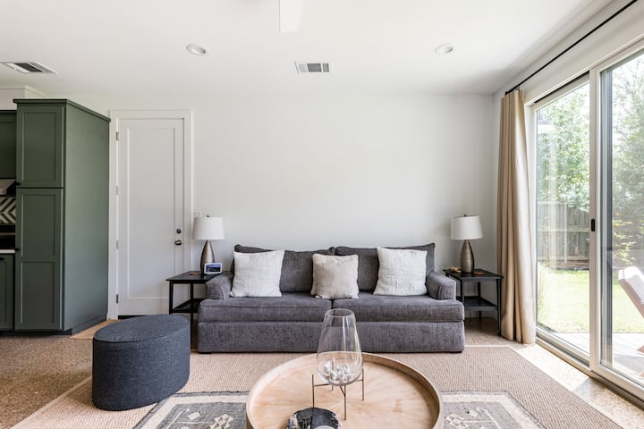 East Austin Private Guesthouse - Austin, TX