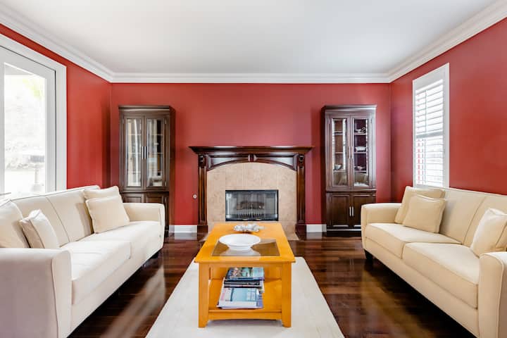 Spacious Master Suit, 2 Balconies & Tub. - Carlsbad, CA