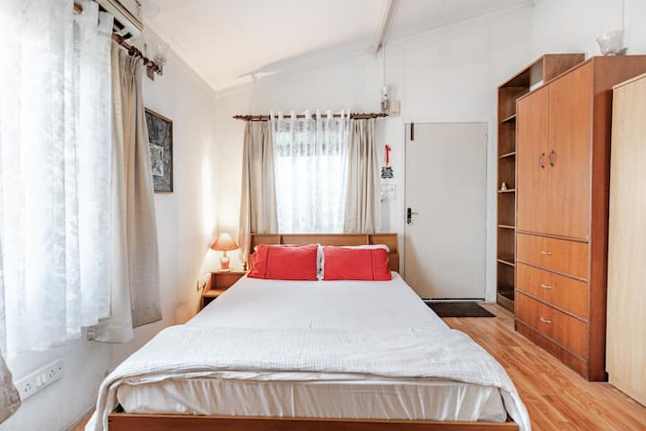 Terrace Cottage ,Vasant Vihar ,New Delhi - New Delhi
