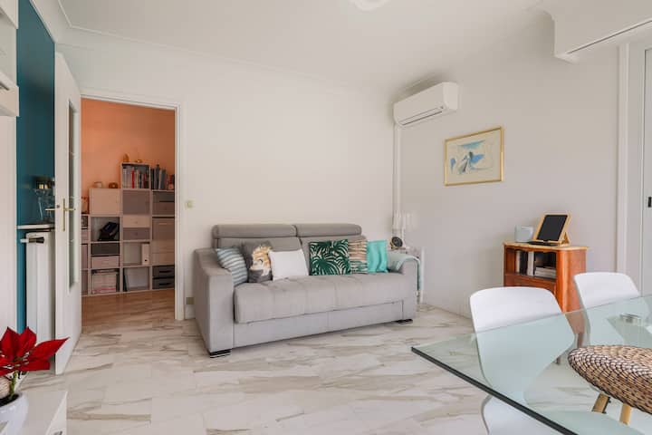 Menton:super Studio Centre Ville à 2 Pas De La Mer - Mentone