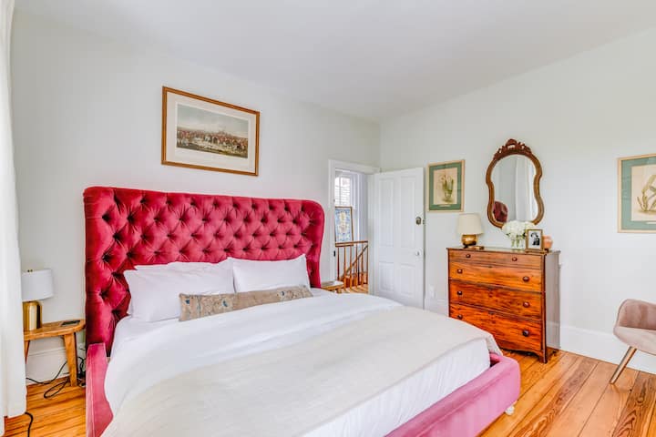 Mildred Manning Room @ The Green House Doylestown - Doylestown, PA