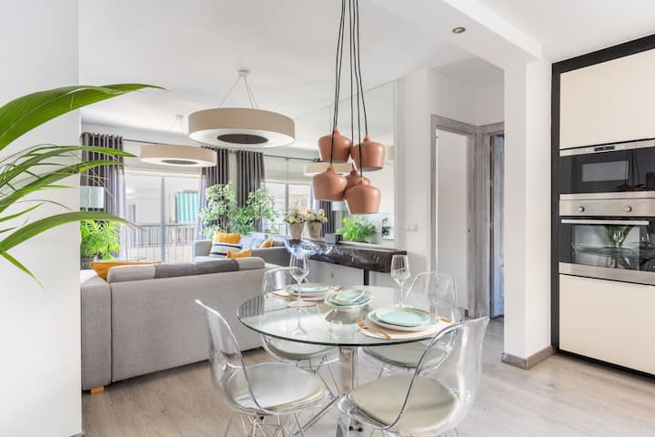 Superb Beachfront Apartment In Estepona Old Town - Estepona