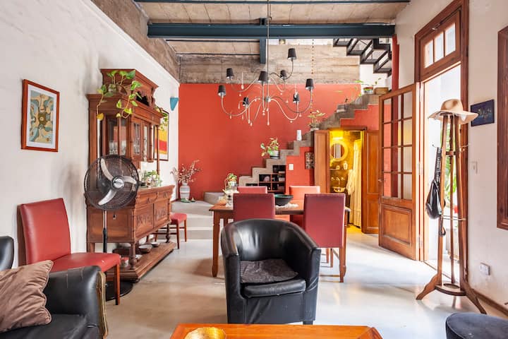 Hermosa Habitación En Antigua Casa “Solo Mujeres” - Buenos Aires