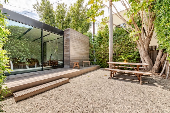 Private And Serene Guesthouse - Extended Stays! - Los Angeles