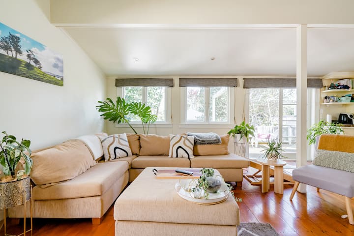 Large Room In A Sunny Good Vibes Home - Auckland