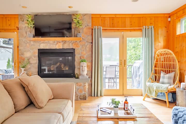 Lakefront Bungalow Bliss | Serene 2br Retreat - Black Rock State Park, Watertown