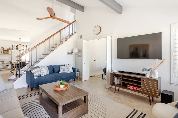 Gated Community-bikes, Heated Pools, Tennis/pickle - Palm Springs, CA