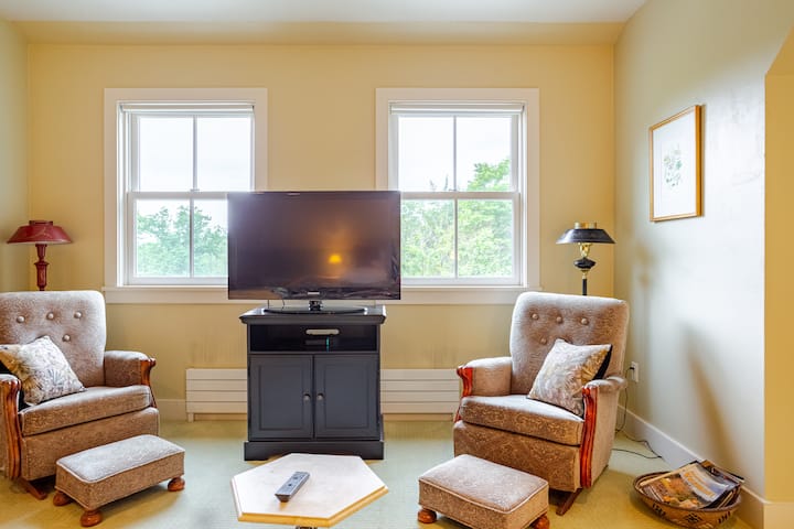 Elegant Spacious Private Suite - Quechee, VT