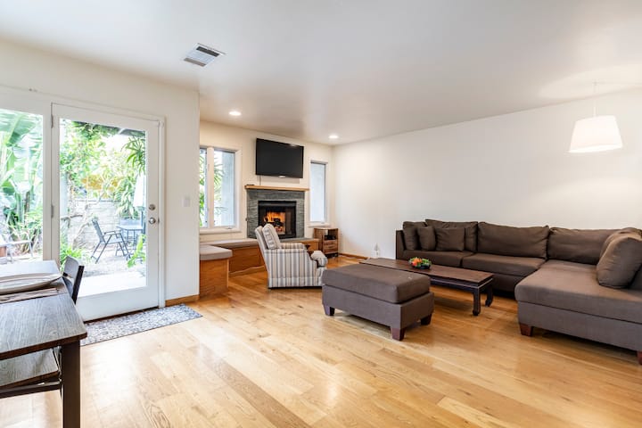 Ideal Home Walk To Beach, Shops And Hoag. Pets! - Newport Beach