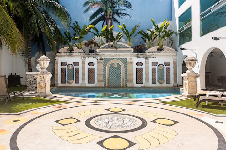 Amaizing Big Villa In Playa Del Carmen Sleeps 20 - Playa del Carmen