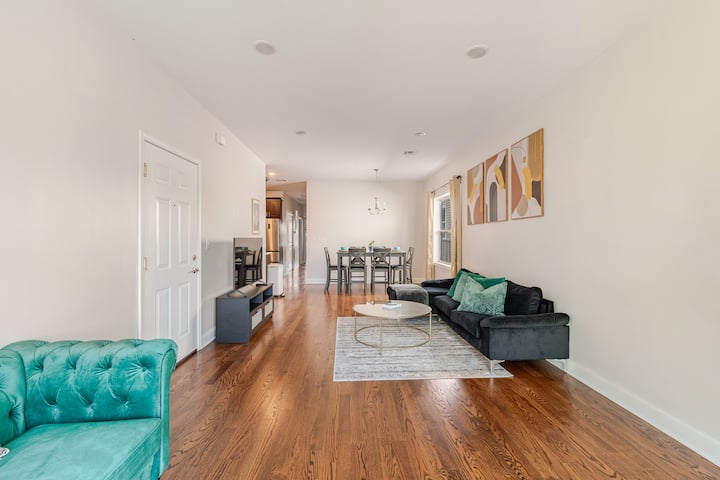 Adorable 3 Bedroom 2 Bath Close To Nyc - Jersey City, NJ