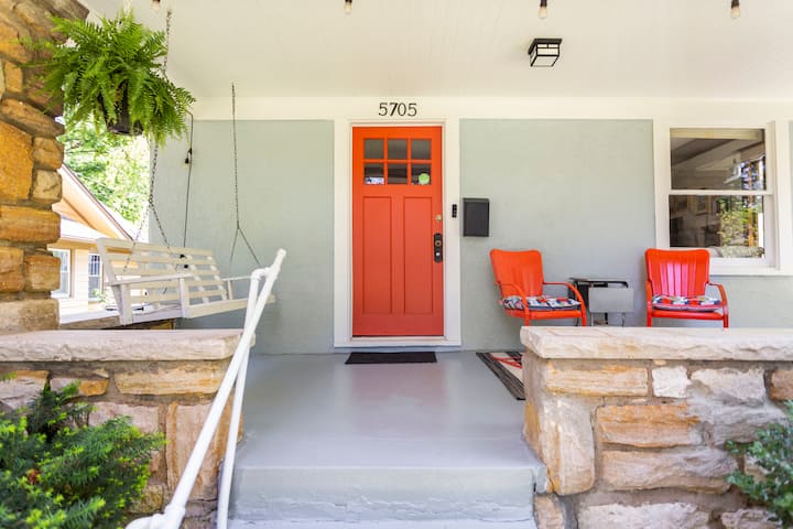 Fresh Heirloom: 3br In Brookside - Kansas City, MO