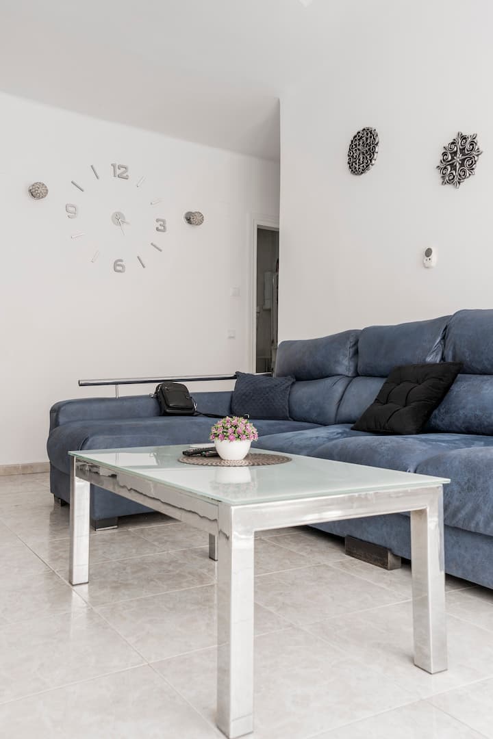 Habitación Con Cama Grande A 2 Min De La Playa - Almería