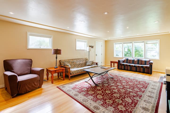 College Hill Hideaway - Eugene, OR